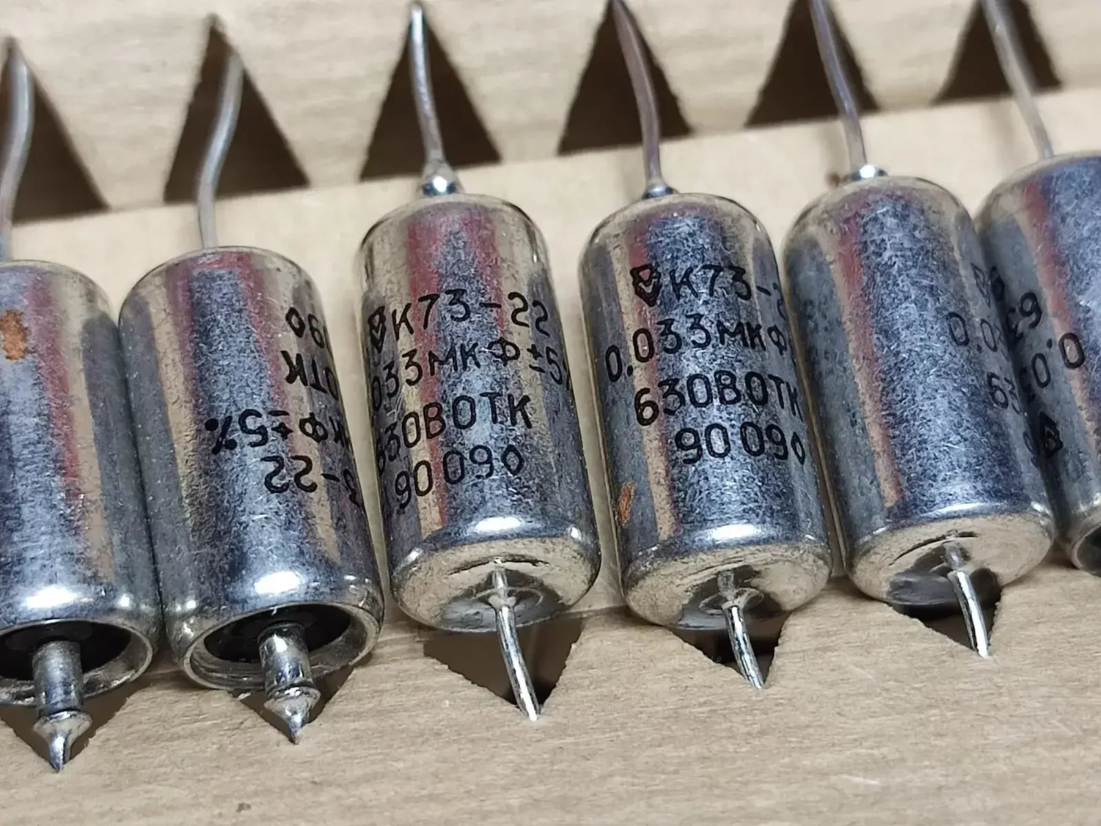 Beyond the Iron Curtain: The Sonic Charm of Soviet Capacitors – Vintage ...